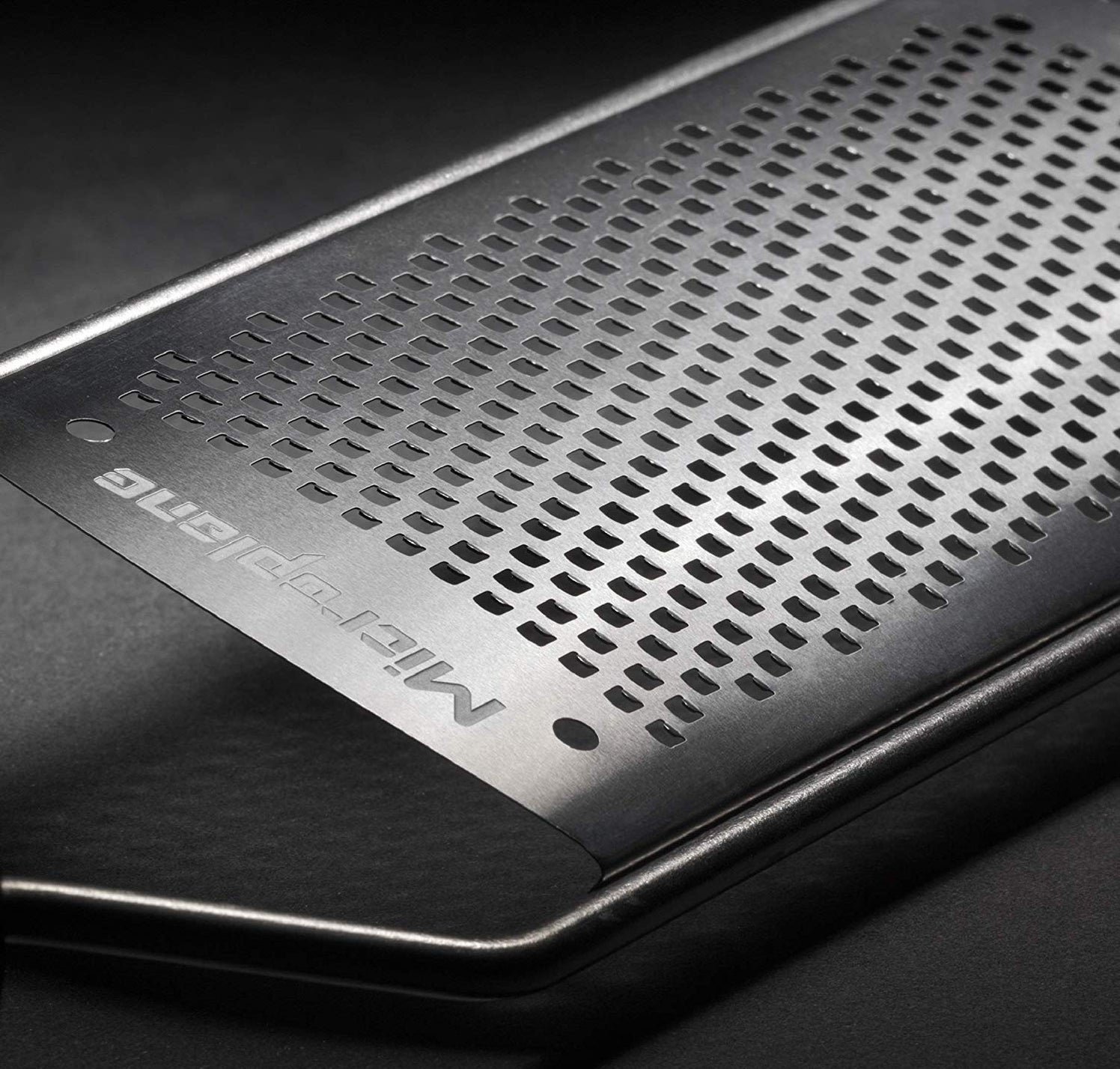 Microplane 38004 Professional Fine Cheese Grater and Citrus Zester, Al ...